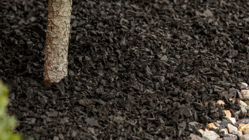 Black Permaloc Pro-line Aluminum Edging | Main's Landscape Supply